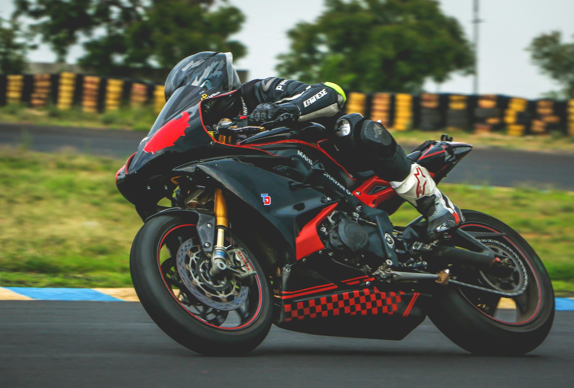 Les secrets pour entretenir votre moto comme un pro - Mnetweb